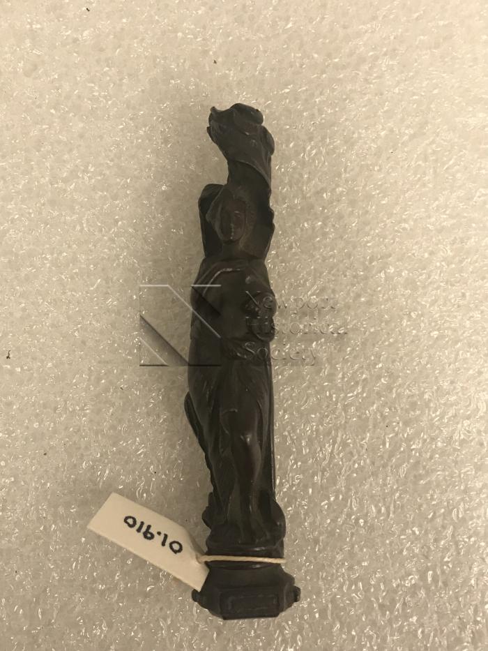 Newport Historical Society : Object : Seal [01.910]